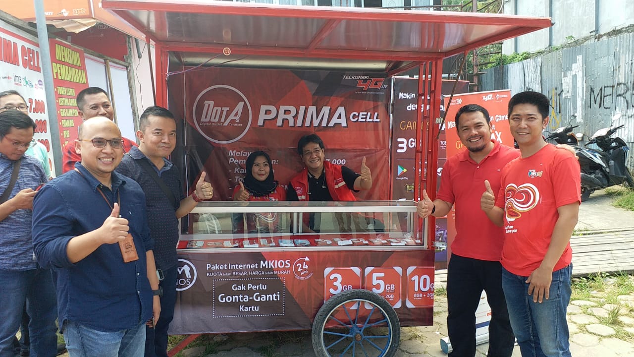 Telkomsel Launching Digital Outlet Tarakan : Vivaborneo.com Informatif ...